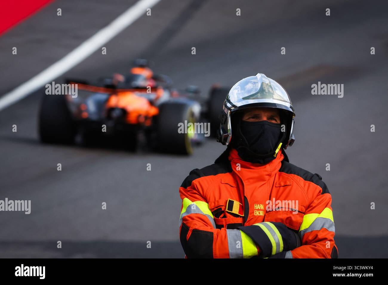 marshall, commissaire de piste, marshal, marshalls, marshals 81 PIASTRI ...
