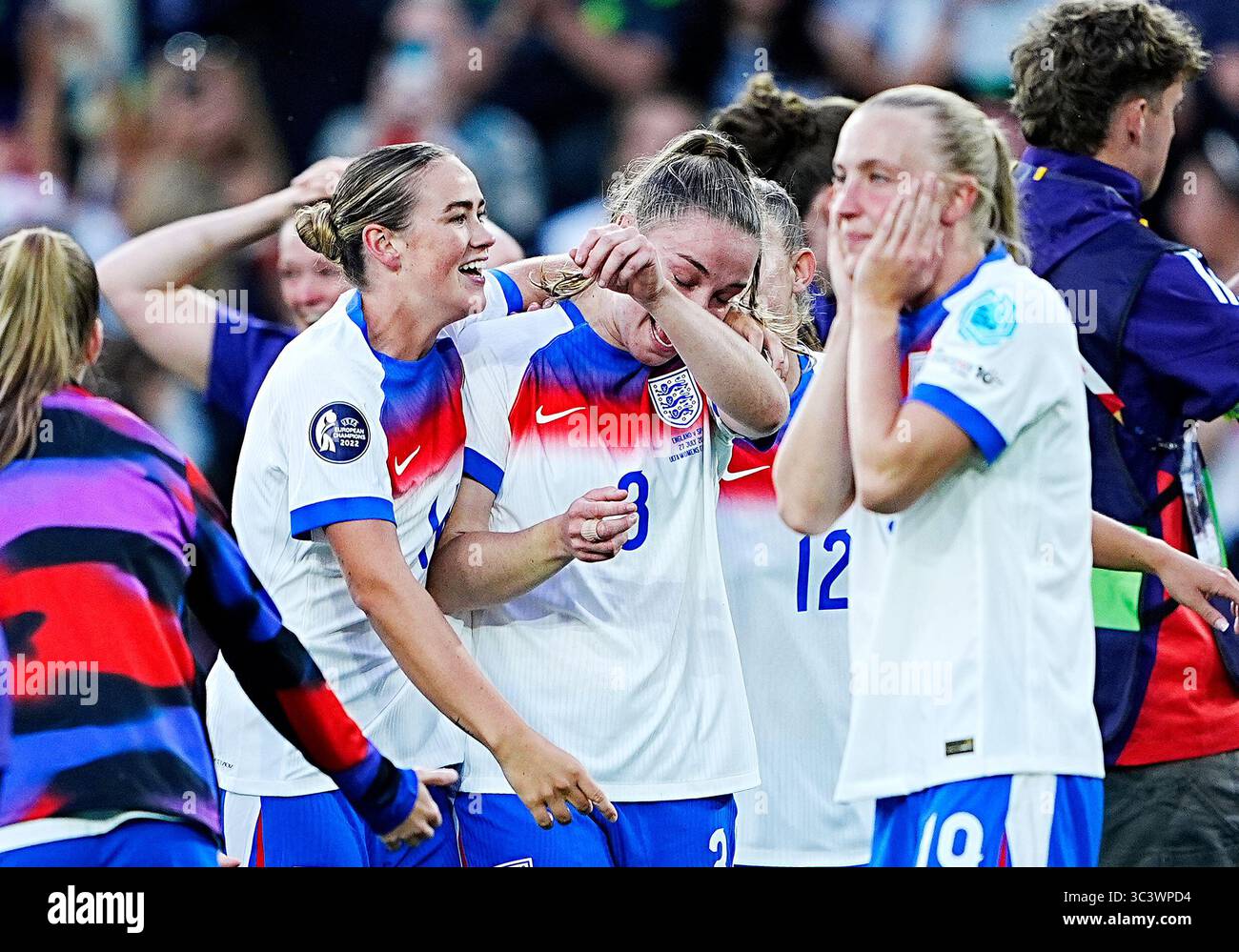 England's Grace Clinton (left) and Niamh Charles celebrate winning the ...