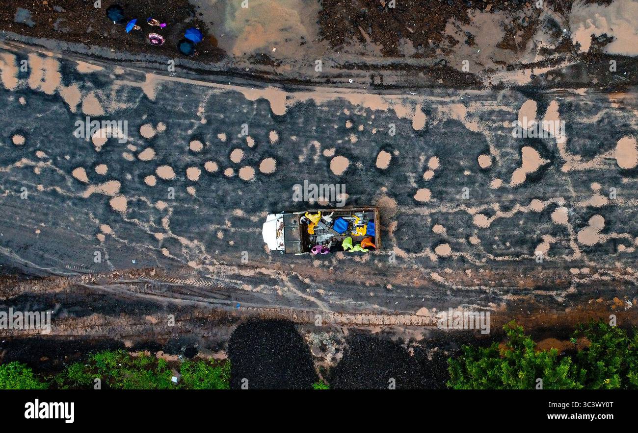 RATNAGIRI, INDIA - JULY 27: The Mumbai-Goa Highway, also known as NH66 ...
