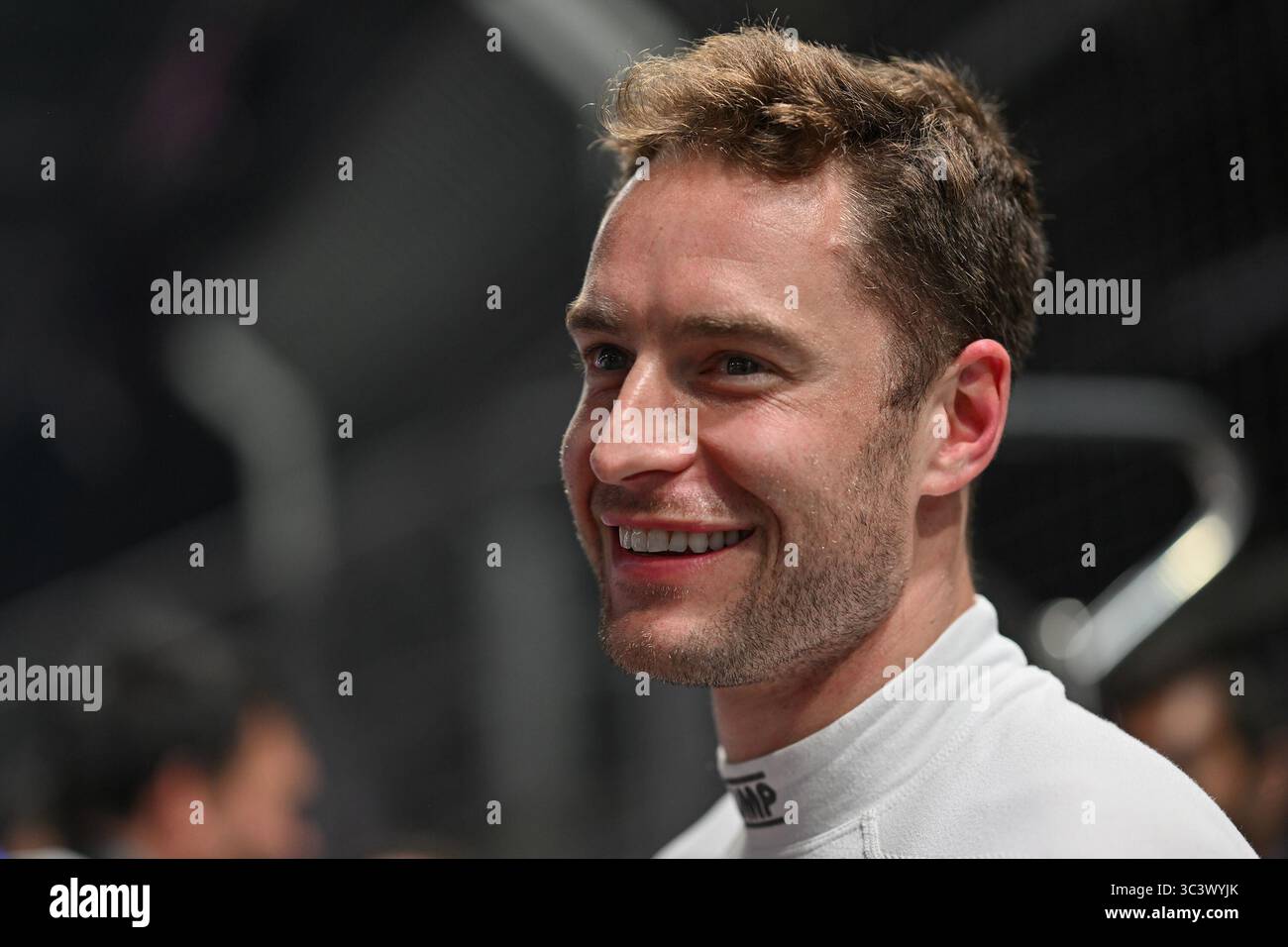 LONDON, ENGLAND - JULY 27: Stoffel Vandoorne of the Netherlands and ...