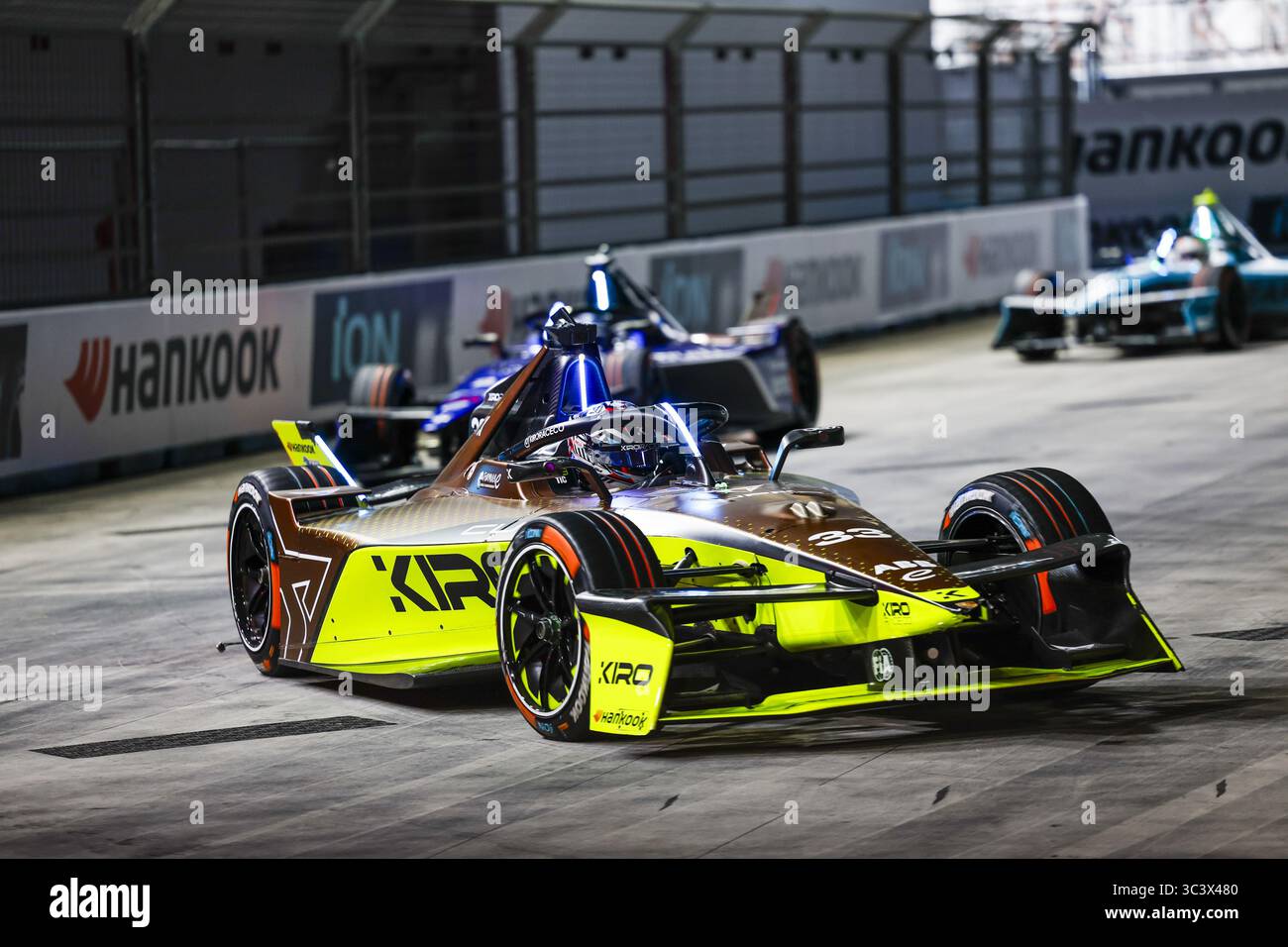 33 TICKTUM Dan (gbr), Kiro Race Co, Porsche 99X Electric WCG3, action ...