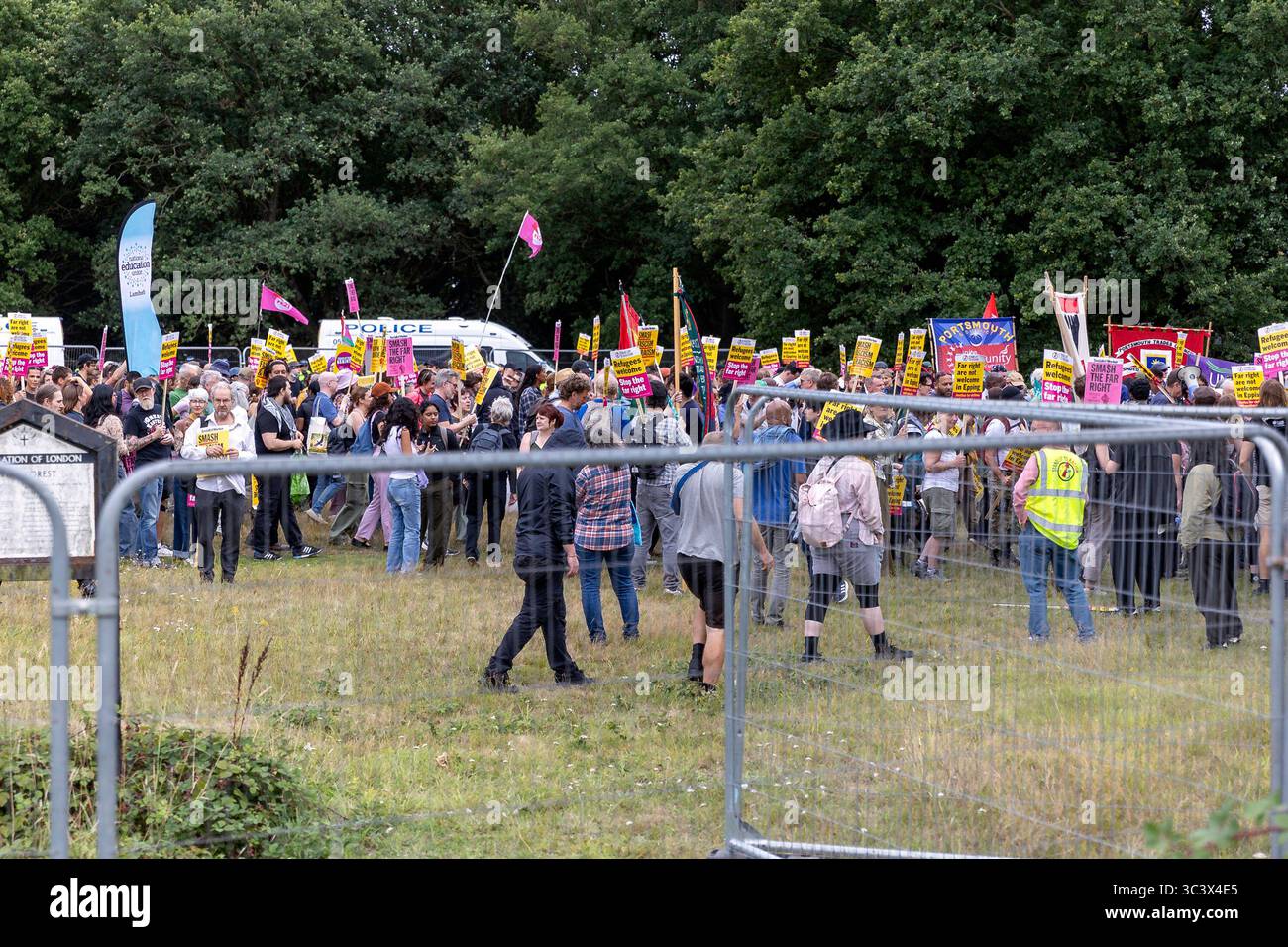 Epping, UK. 27 July 2025 Anti-immigration protesters gathered outside ...