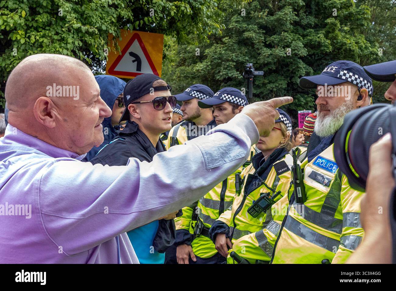 Epping, UK. 27 July 2025 Anti-immigration protesters gathered outside ...