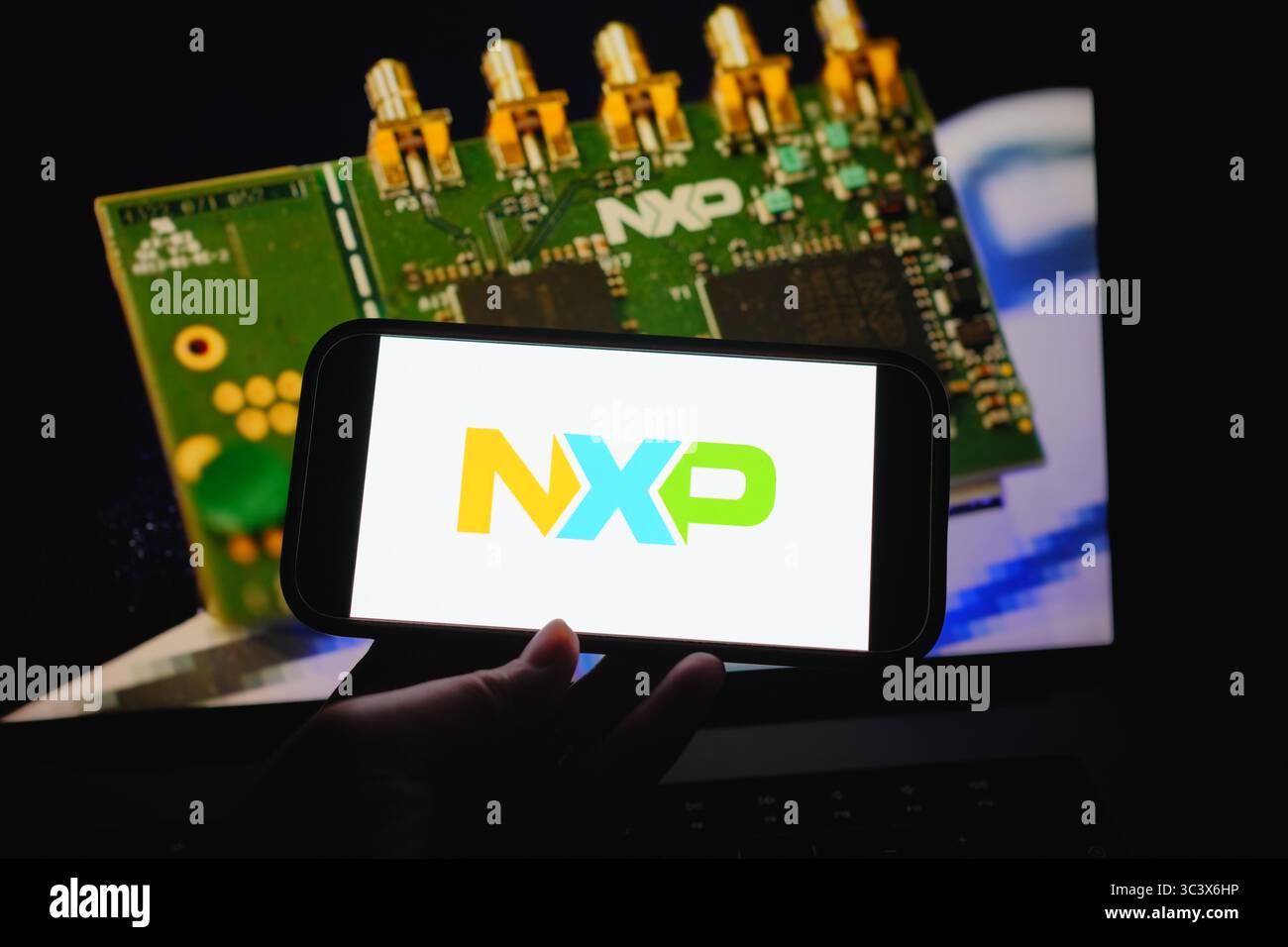 Energy efficient computing hi-res stock photography and images - Alamy