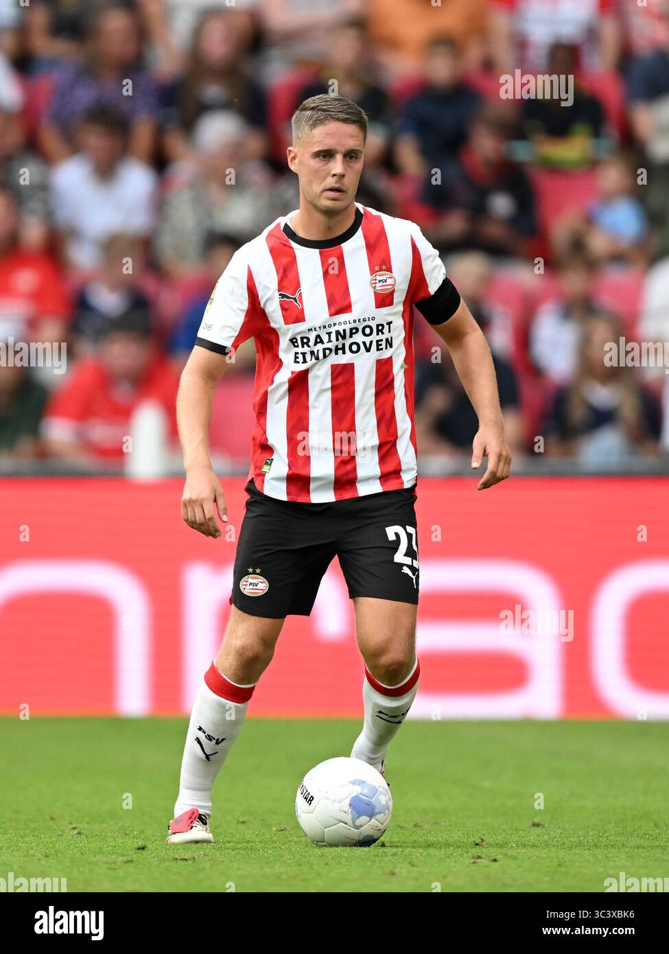 EINDHOVEN - Joey Veerman of PSV Eindhoven during the friendly match ...