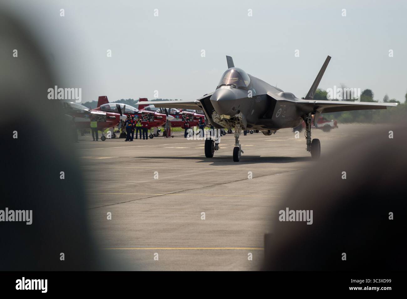 Bali, Jul 26 2025: An RAAF F-35 on the flight line, sharing the tarmac ...