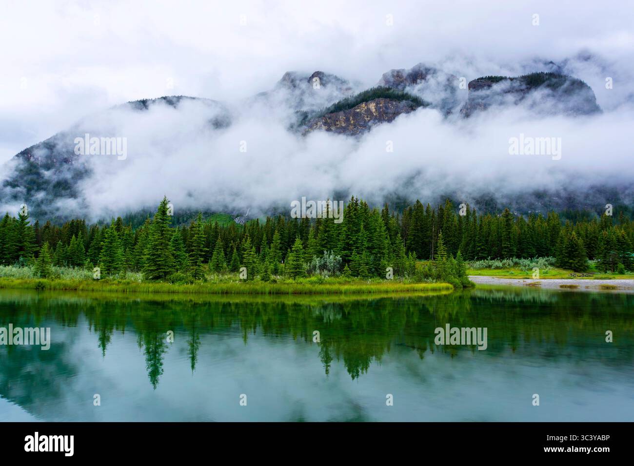 Cascade Mountain at Cascade Ponds in Banff National Park covered by ...