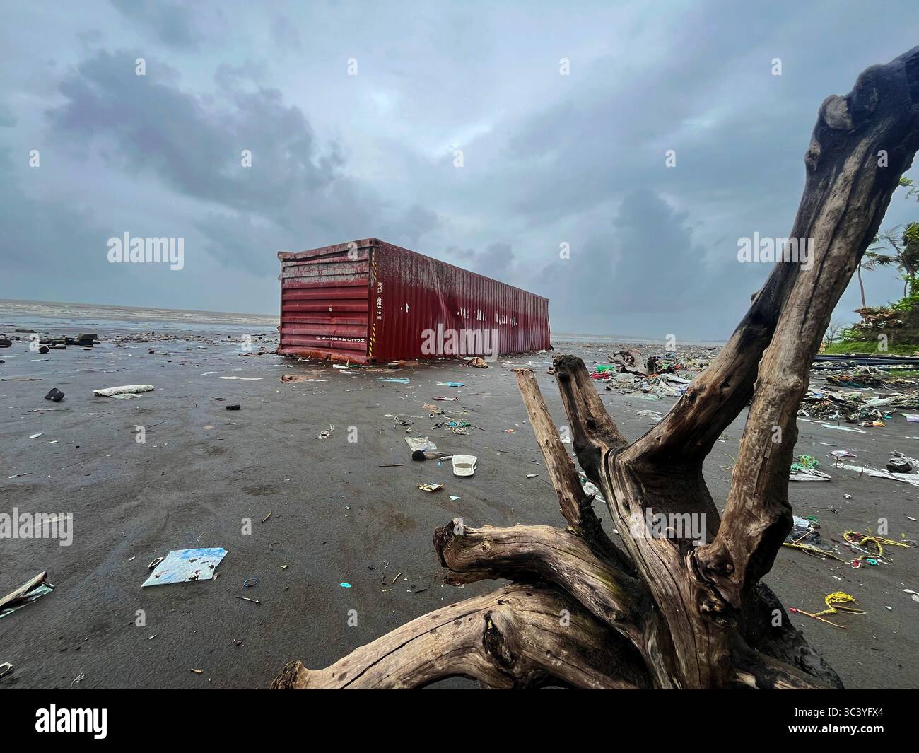 Shipping Container Washed Ashore at Kalamb Beach, Virar - Vasai – 22 ...