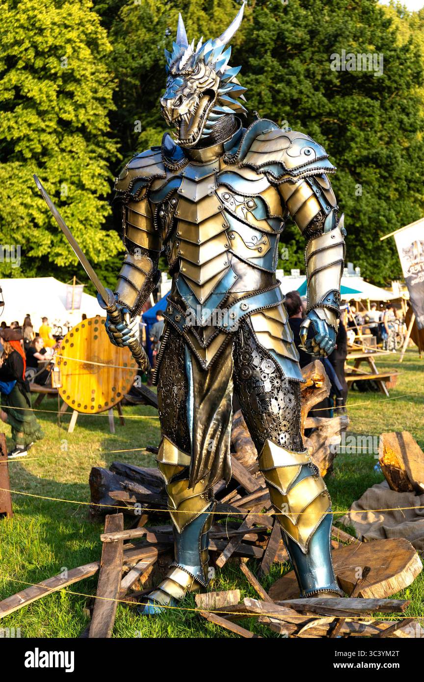 Ein Fantasy Ritter auf dem Mittelaltermarkt MPS Bückeburg 1 auf den MPS ...
