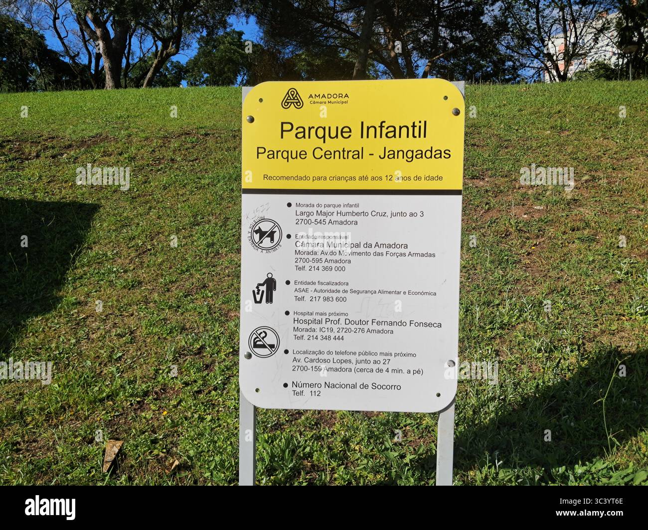 Parque infantil central hi-res stock photography and images - Alamy