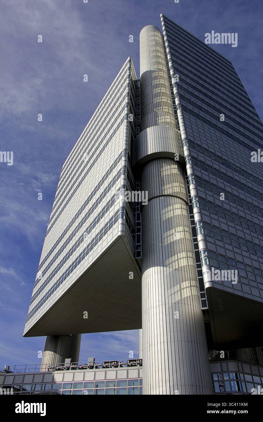 Hypo-Vereinsbank tower block, Munich Stock Photo - Alamy