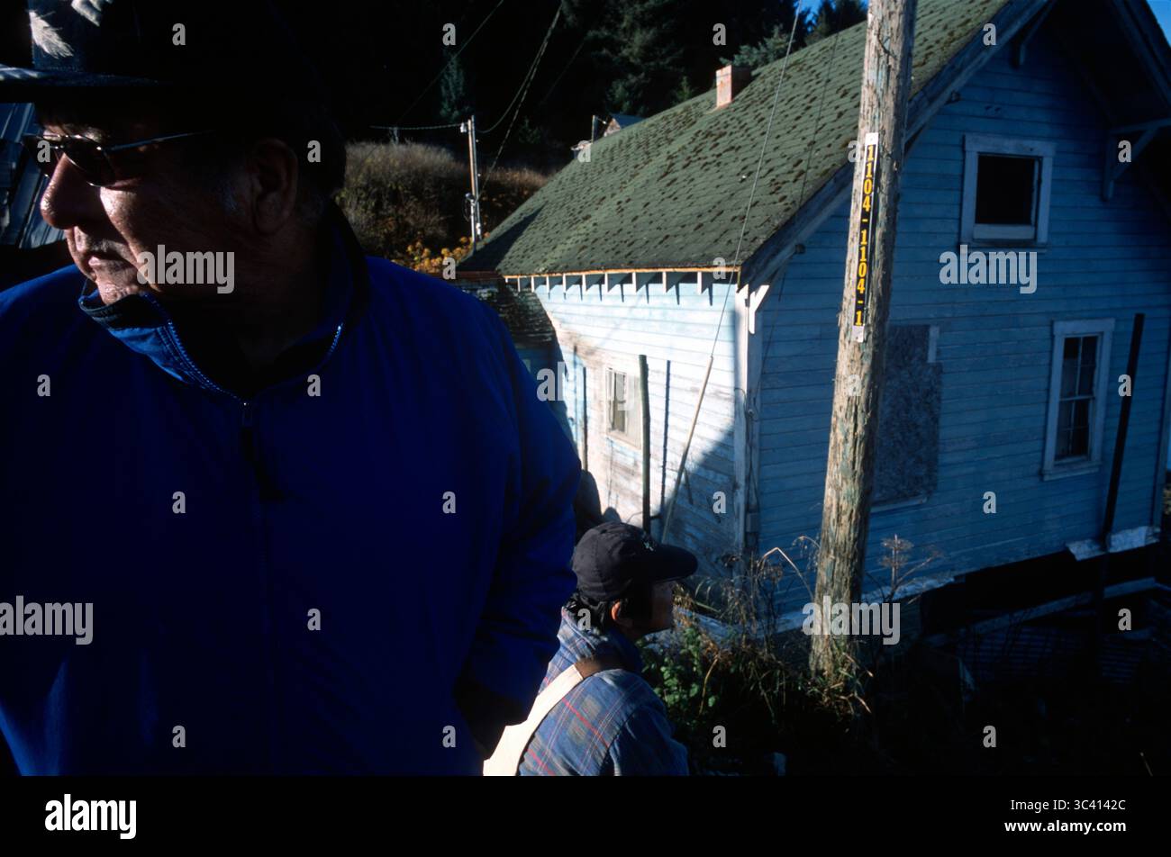 Native american museum artifact hi-res stock photography and images - Alamy