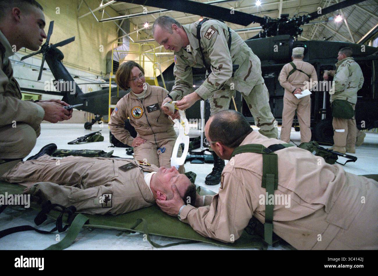 National guard medic training hi-res stock photography and images - Alamy