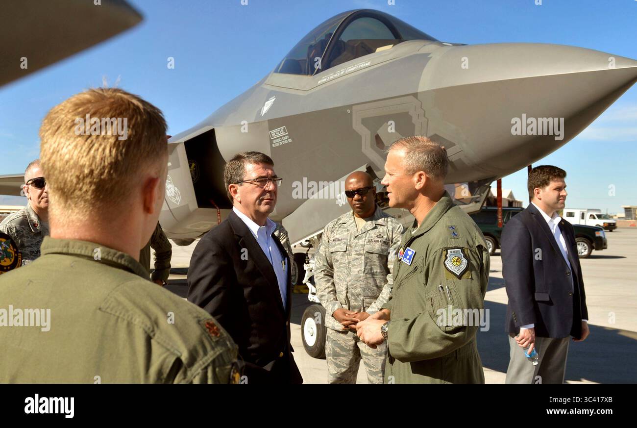 2013 dod photo by glenn fawcett released hi-res stock photography and ...