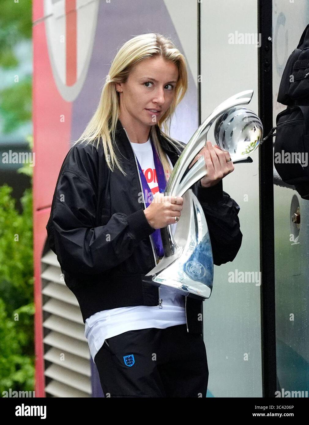 England euro 2025 trophy hi-res stock photography and images - Alamy