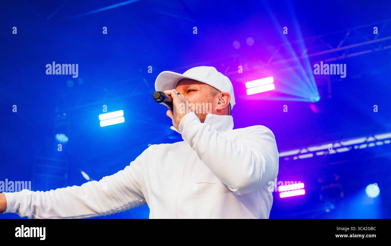 Drew Lachey of 98 Degrees seen performing live on stage at the Kdays ...