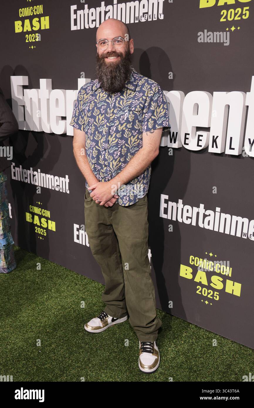Michael Jonathan Smith attends Entertainment Weekly's Comic-Con Bash at ...