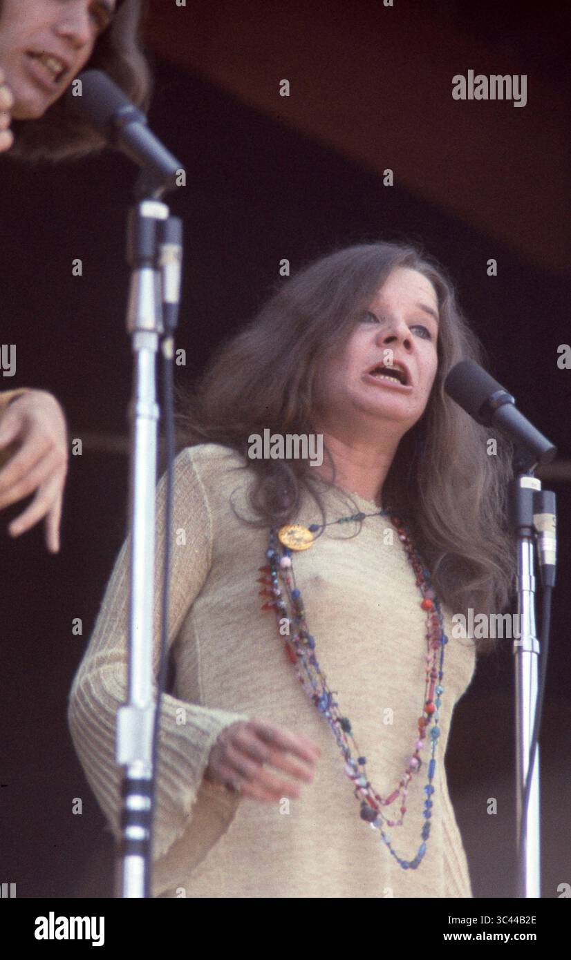 June 17, 1967, Monterey, California, USA: Janis Joplin Singing Harshly ...