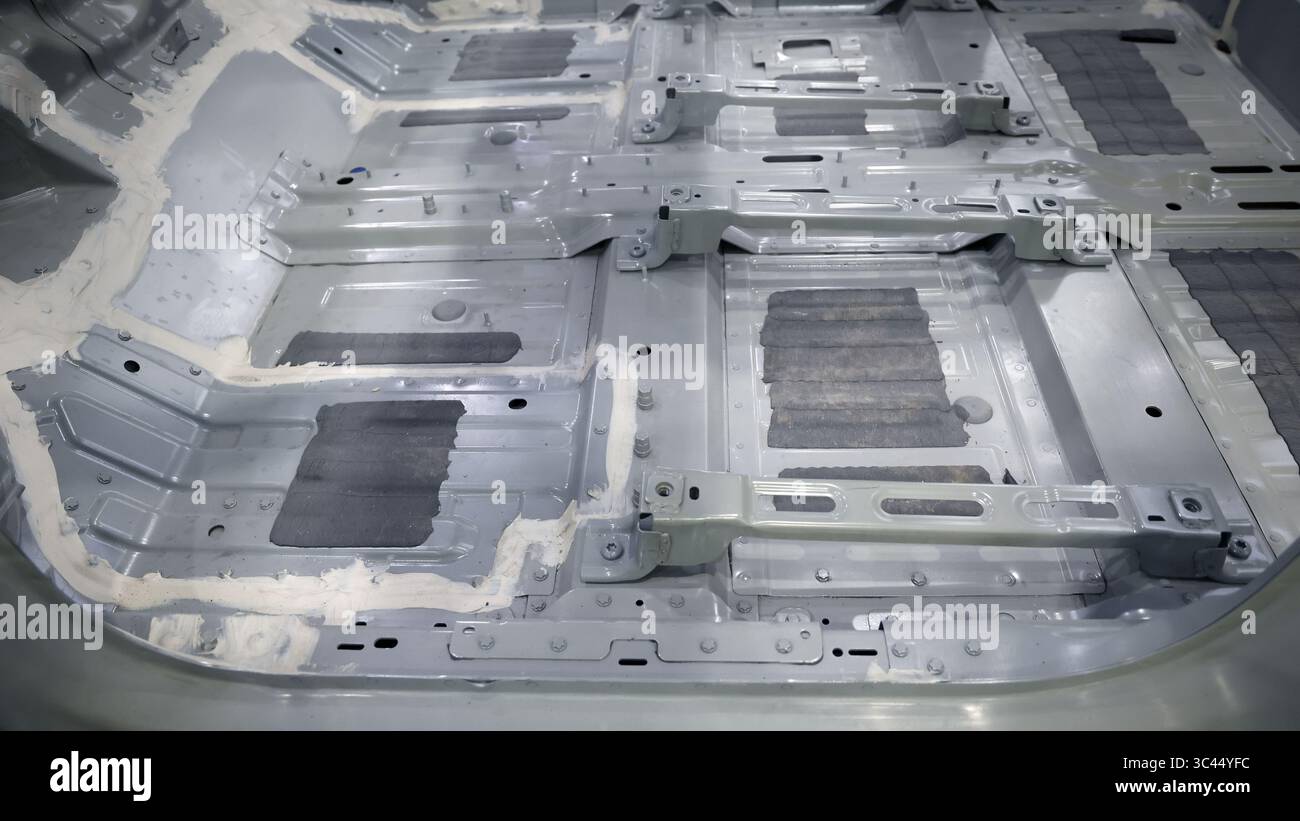 Welded rigid frame hi-res stock photography and images - Alamy