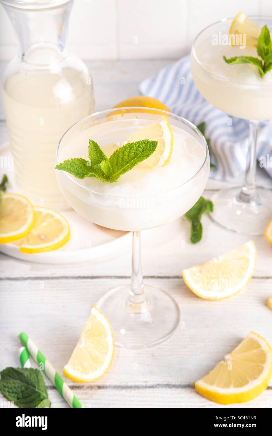 Limoncello drop hi-res stock photography and images - Alamy