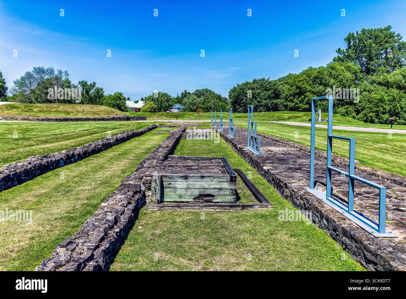 Coteau du lac fort stone ruins view hi-res stock photography and images ...