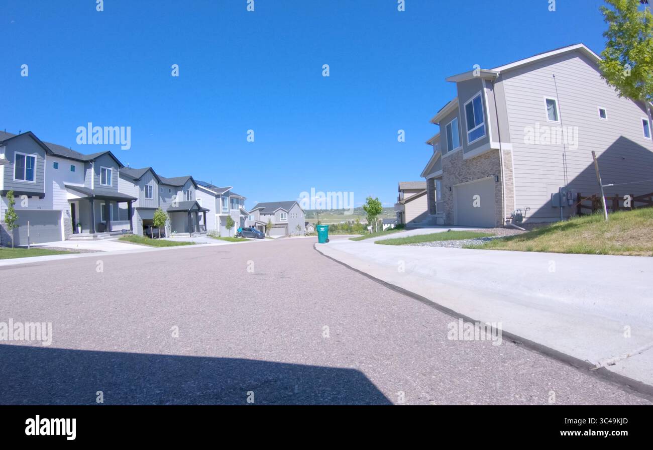 Clean driveways hi-res stock photography and images - Alamy