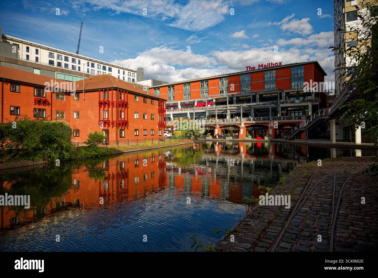 The Worcester and Birmingham Canal near Gas Street Basin with waterside ...