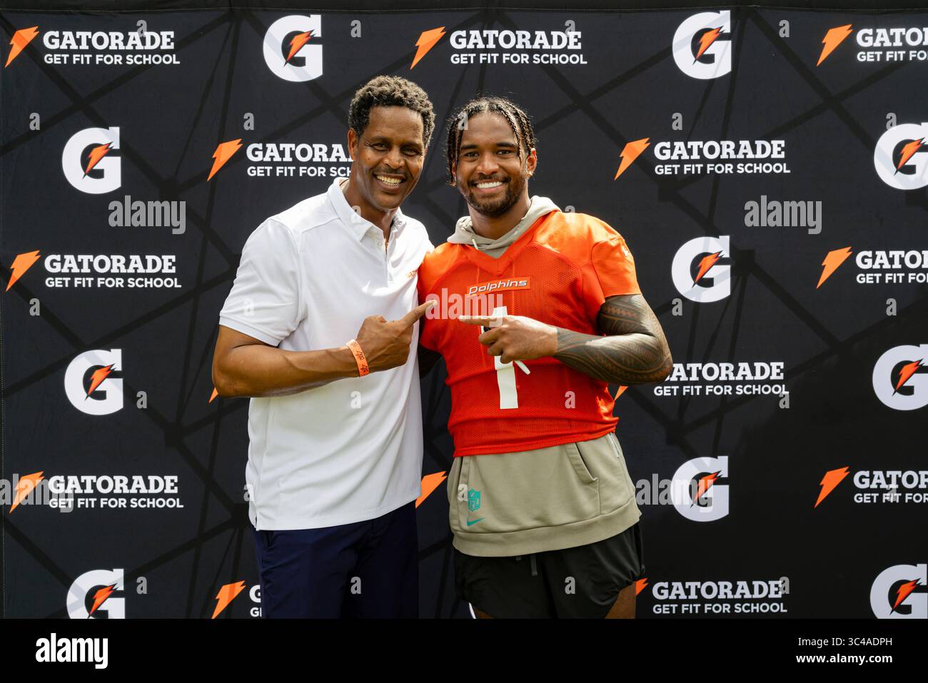 IMAGE DISTRIBUTED FOR PEPSICO BEVERAGES - Miami Dolphins quarterback ...