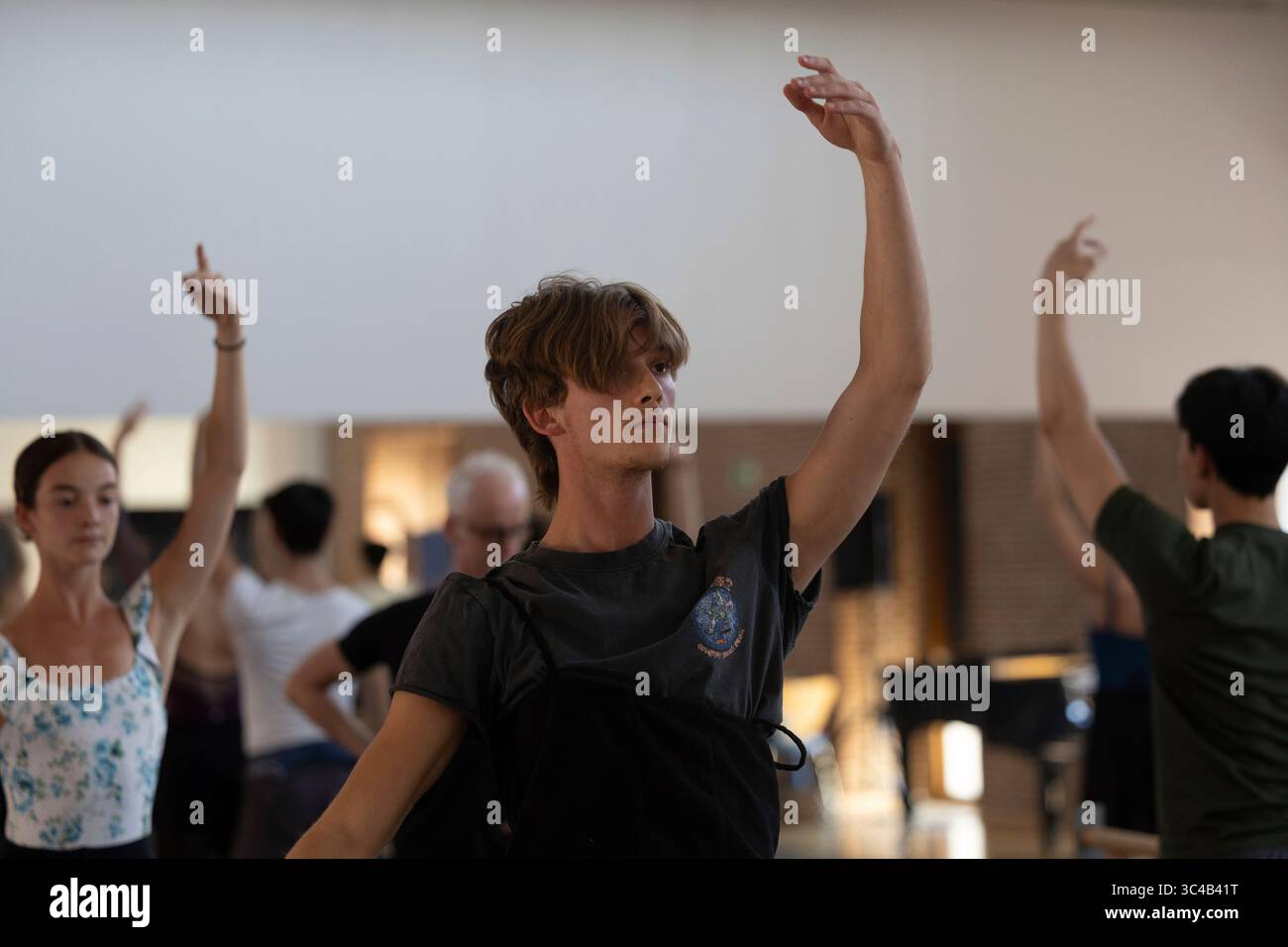 Dancers during rehearsals of the Opera de Paris Junior Ballet, at the ...