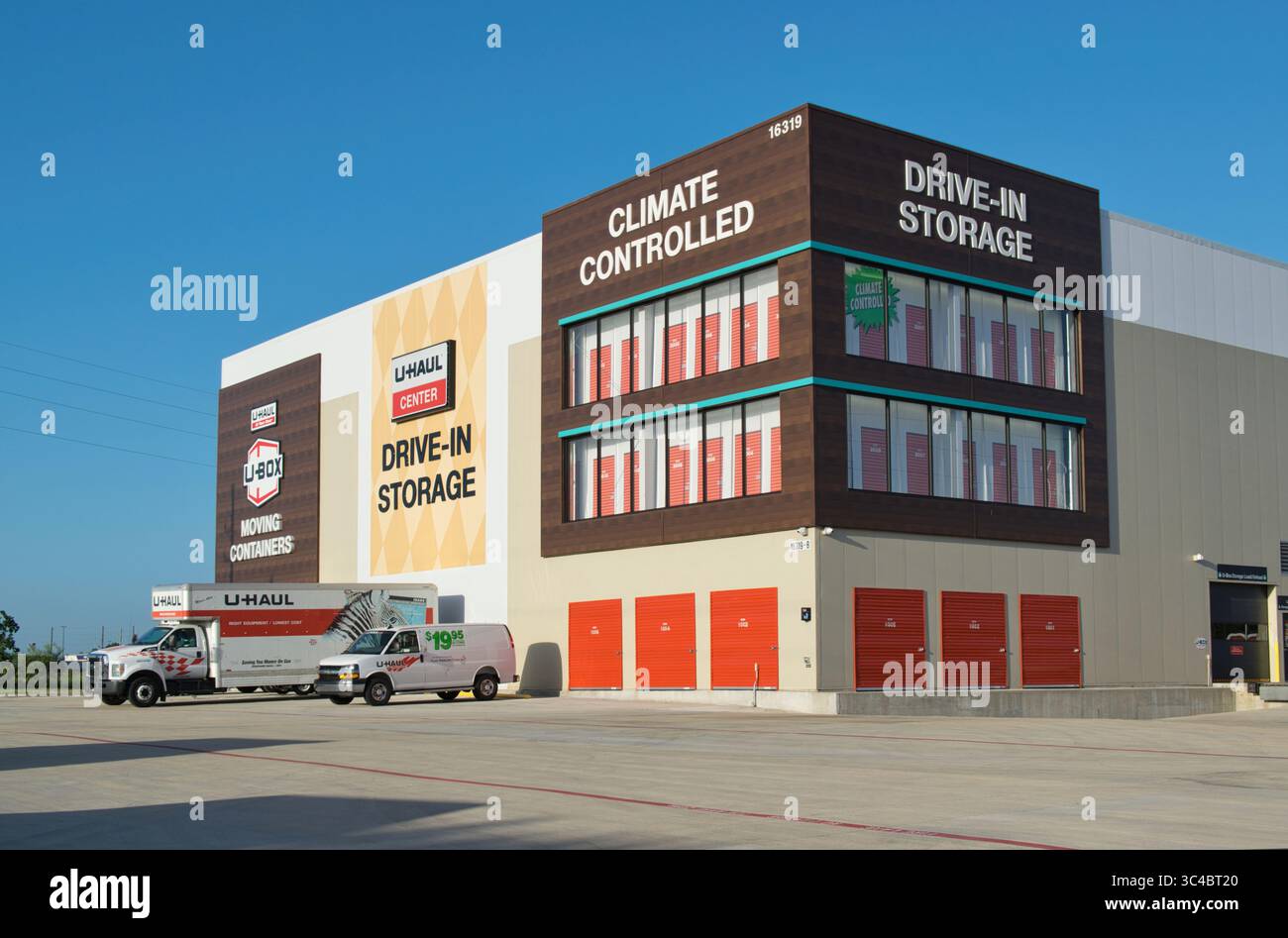 Houston, Texas USA 06-22-2025: U-Haul Center storage units location ...