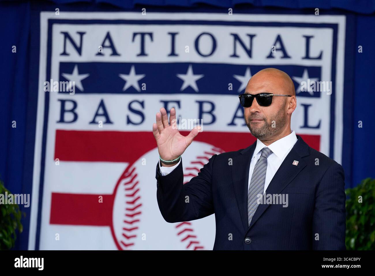 Hall of Famer Derek Jeter arrives on stage for the National Baseball ...