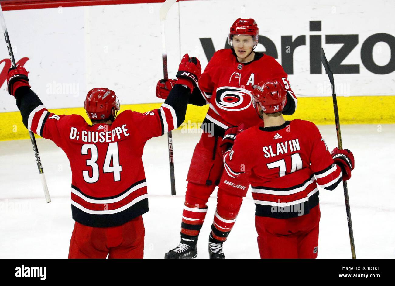 Hkn hurricanes skinner sabres hi-res stock photography and images - Alamy