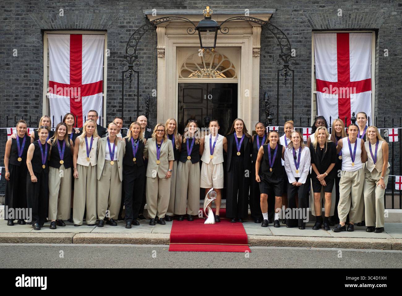 Lionesses england euros 2025 hi-res stock photography and images - Alamy