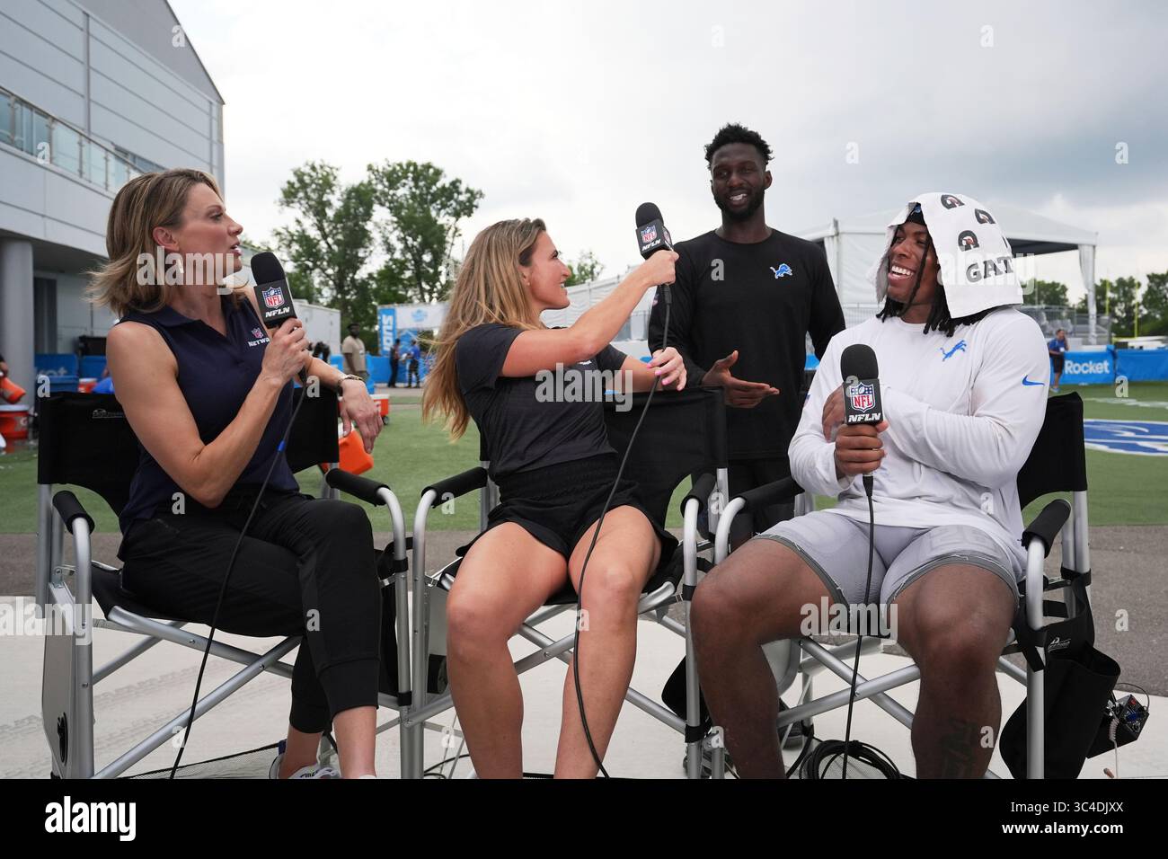 NFL Network reporters Stacey Dales, left, and Cynthia Frelund, second ...