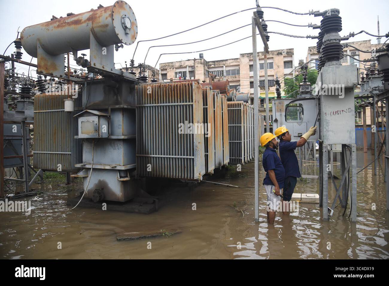 PATNA, INDIA - JULY 28: A 33/11 kV power substation in Bahadurpur ...