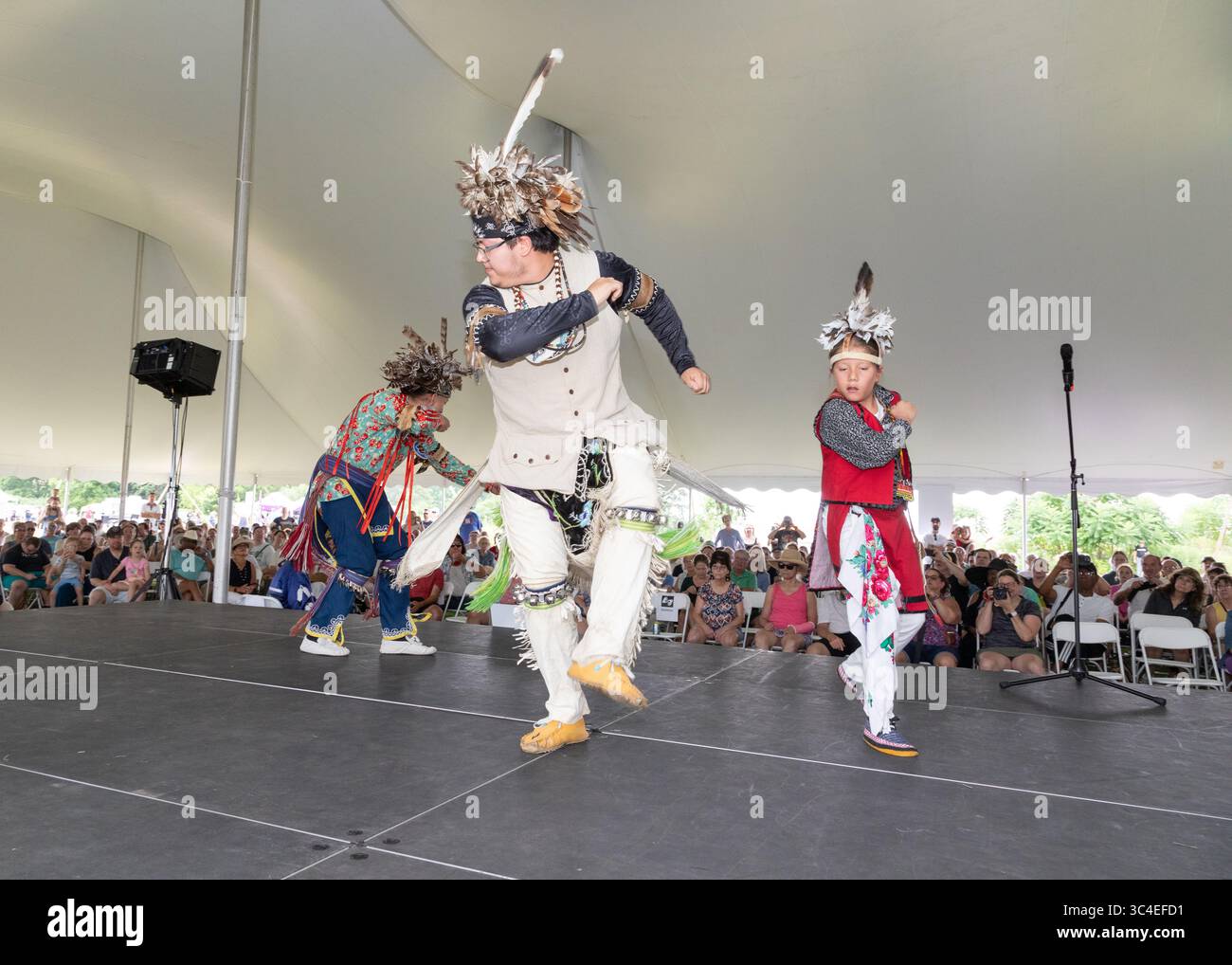 Haudenosaunee social dancing demonstration at annual Indigenous ...