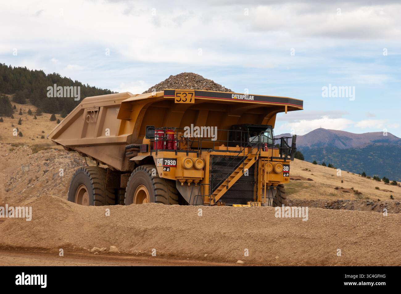 VICTOR, COLORADO, USA: Haul trucks capable of carrying over 300 tons of ...