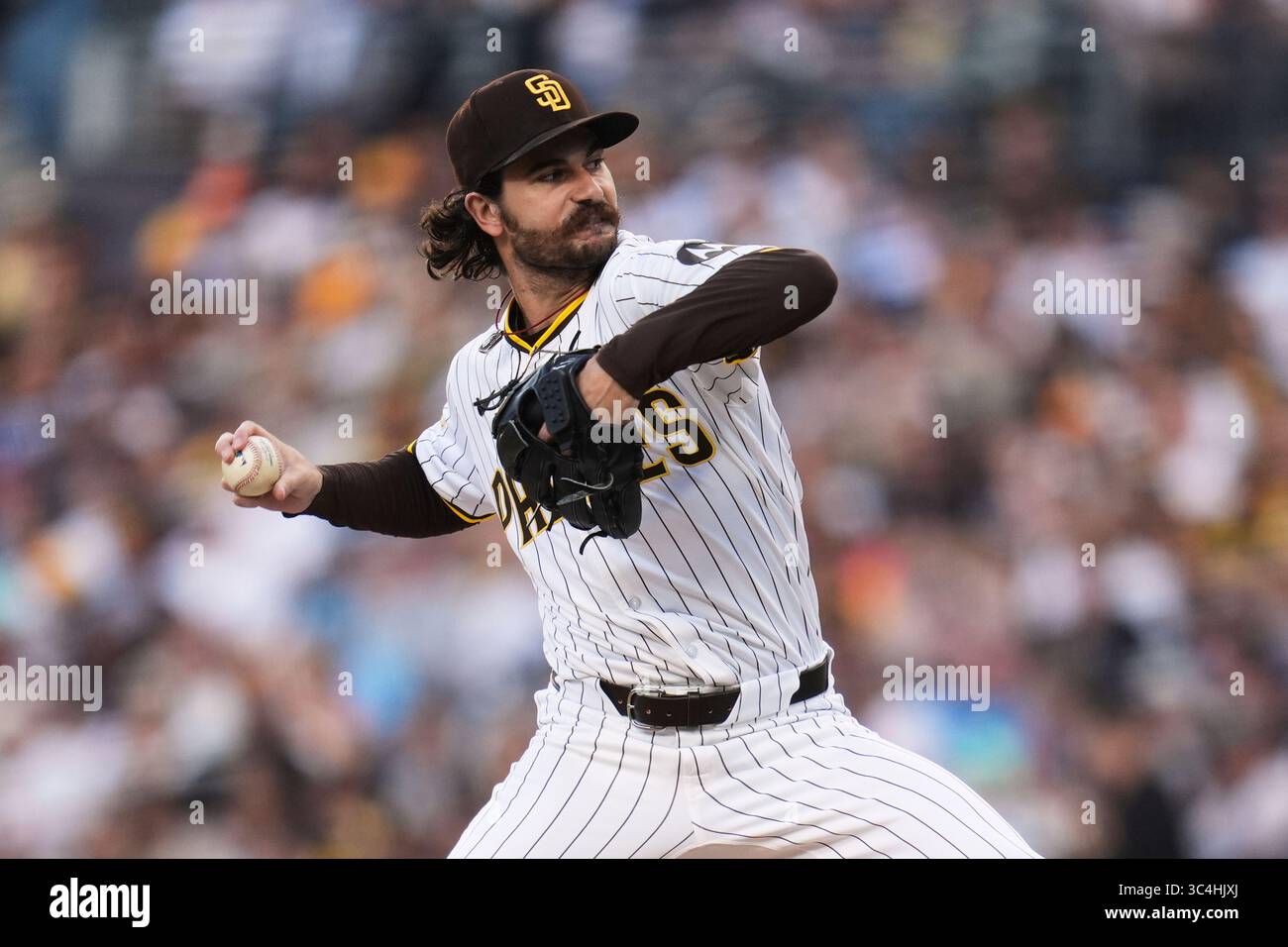 San Diego Padres starting pitcher Dylan Cease works against a New York ...