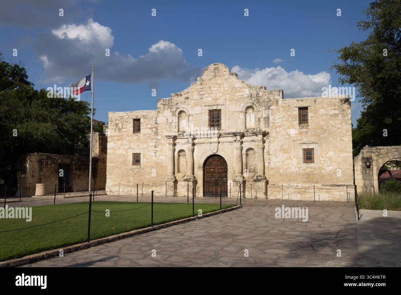 The Alamo Mission in San Antonio, Texas, USA, photographed from the ...