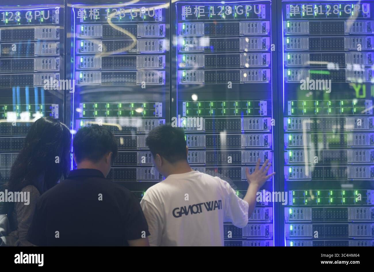 Shanghai, China. 28th July, 2025. SHANGHAI, CHINA - JULY 28, 2025 - The audience watched and ...