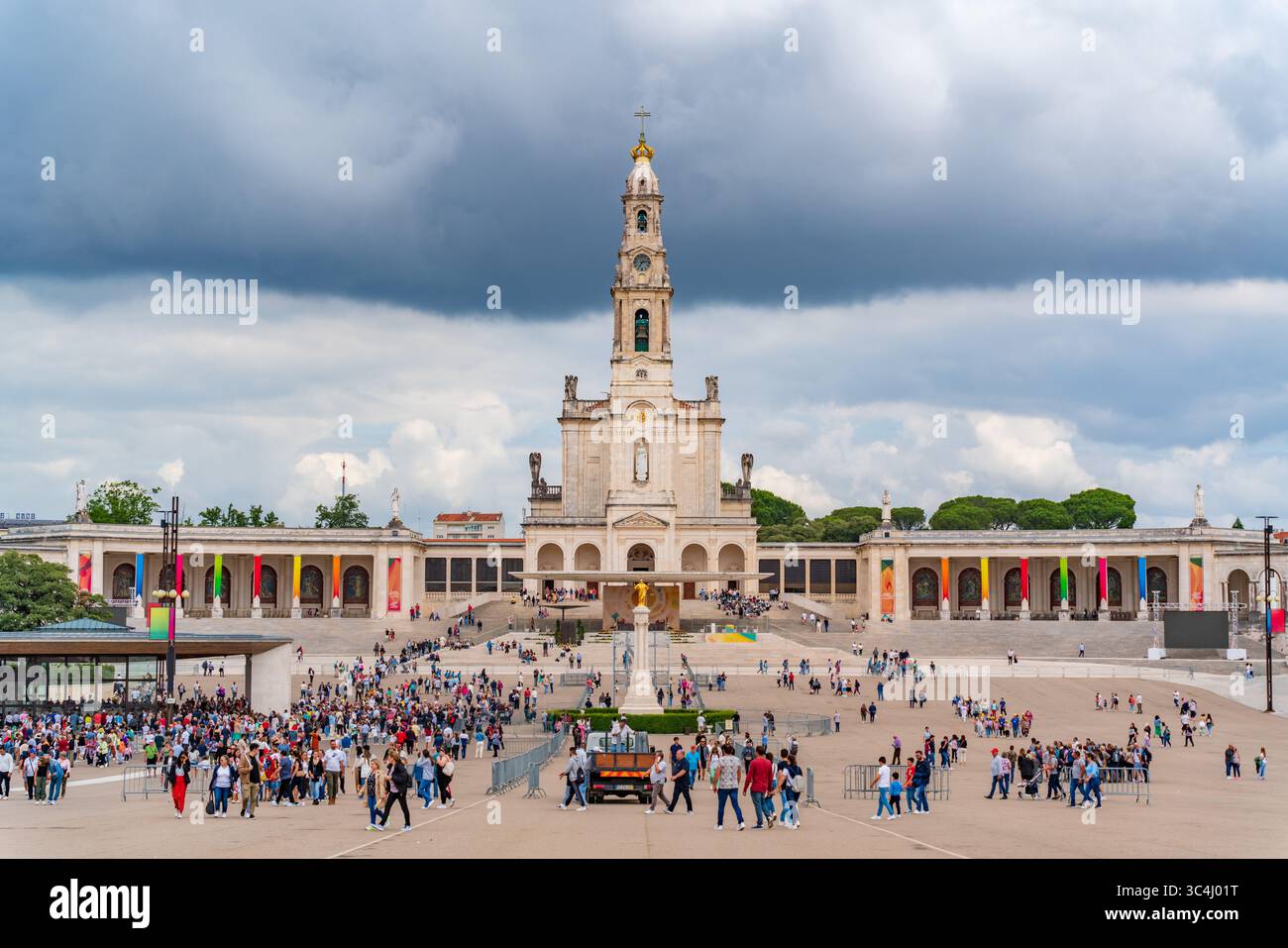 Portuguese culture travel portugal hi-res stock photography and images ...