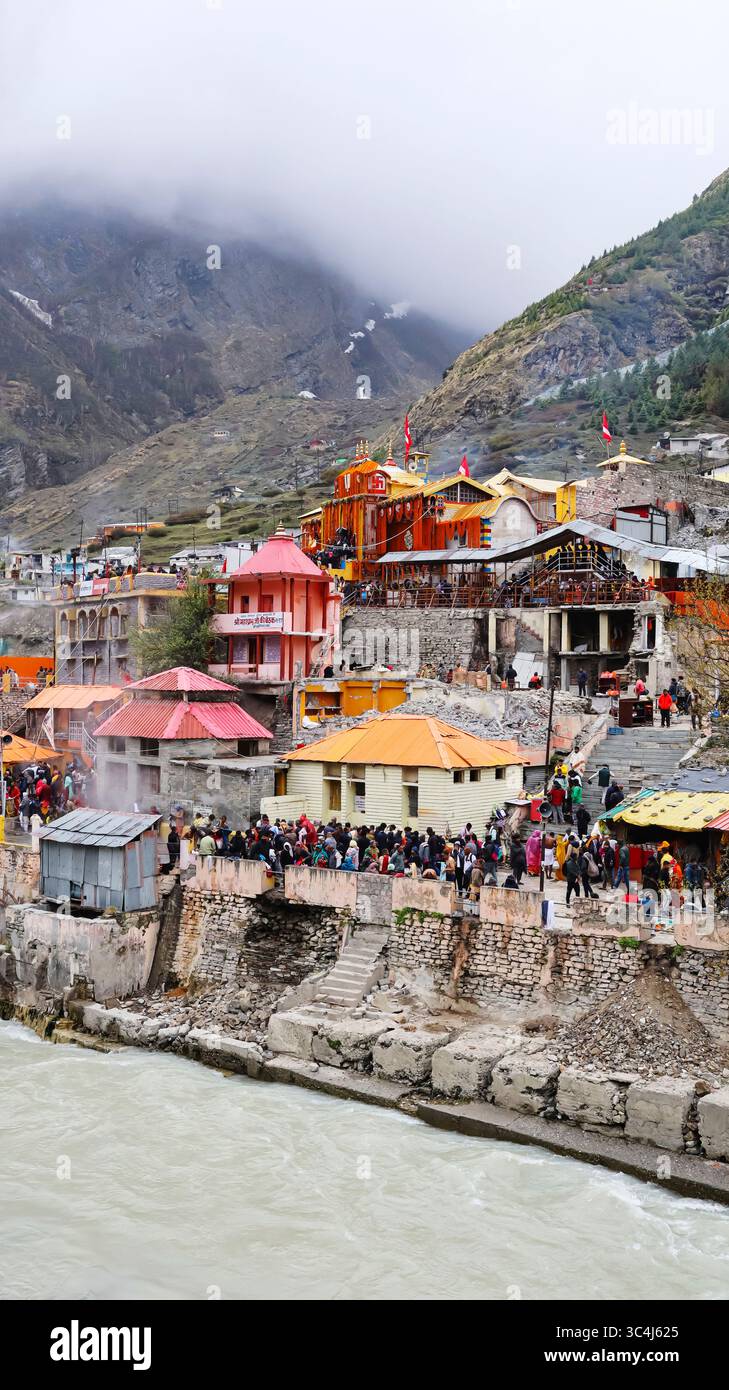 Glorious view of Badrinath Temple, a Hindu pilgrimage site on the banks of Alaknanda River ...