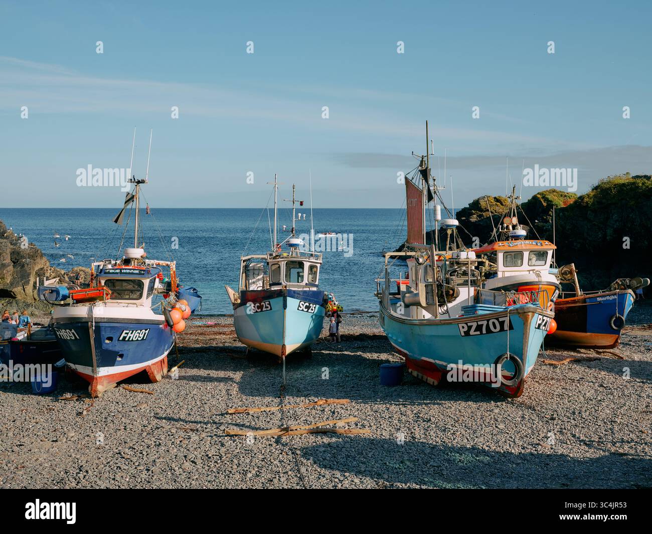 Cadgwith is a village and fishing port, Lizard Peninsula, Cornwall ...