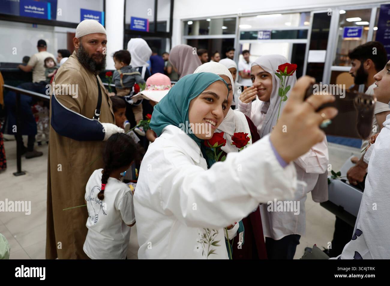 Syrian citizens who were displaced in Lebanon take selfie upon their ...
