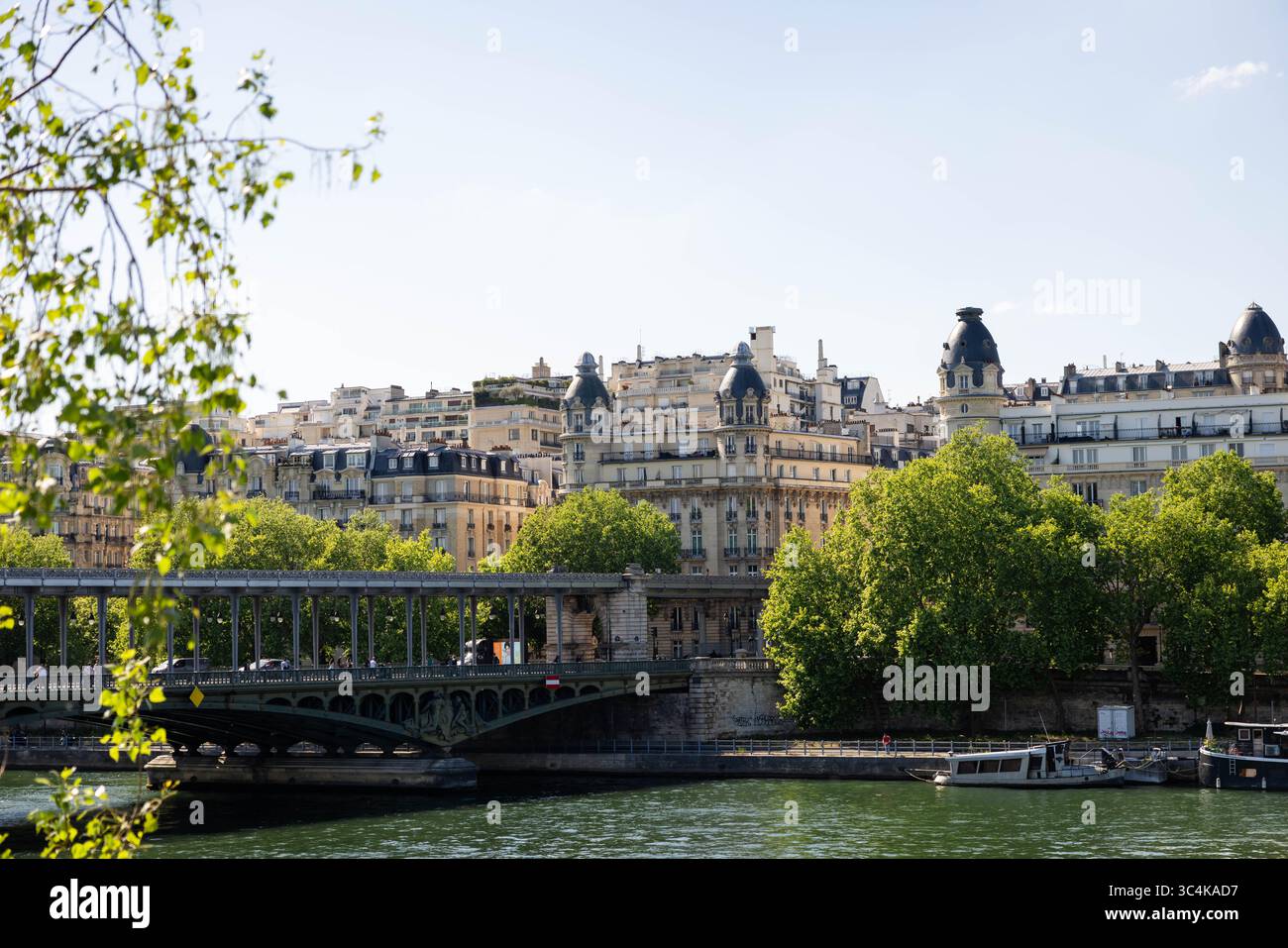Haussmannian hi-res stock photography and images - Alamy