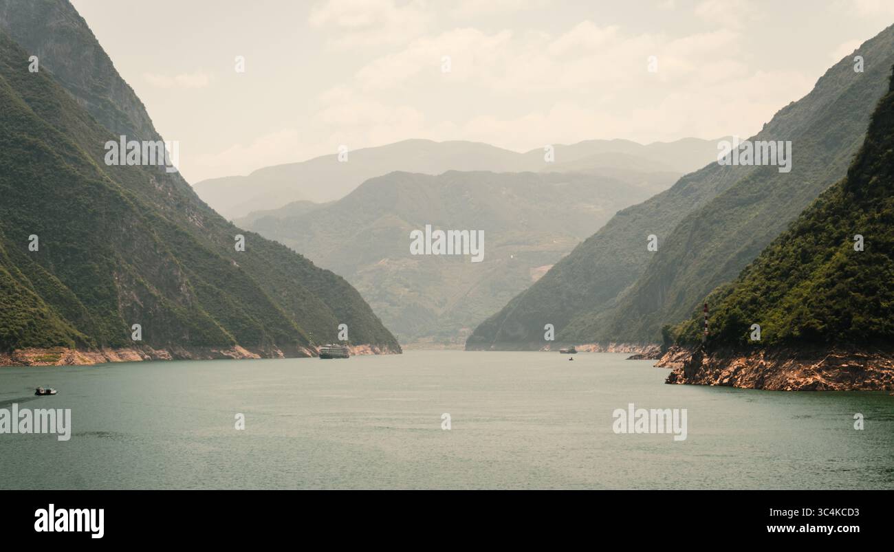 Yangtze River scenery in the Three Gorges region in the People's ...