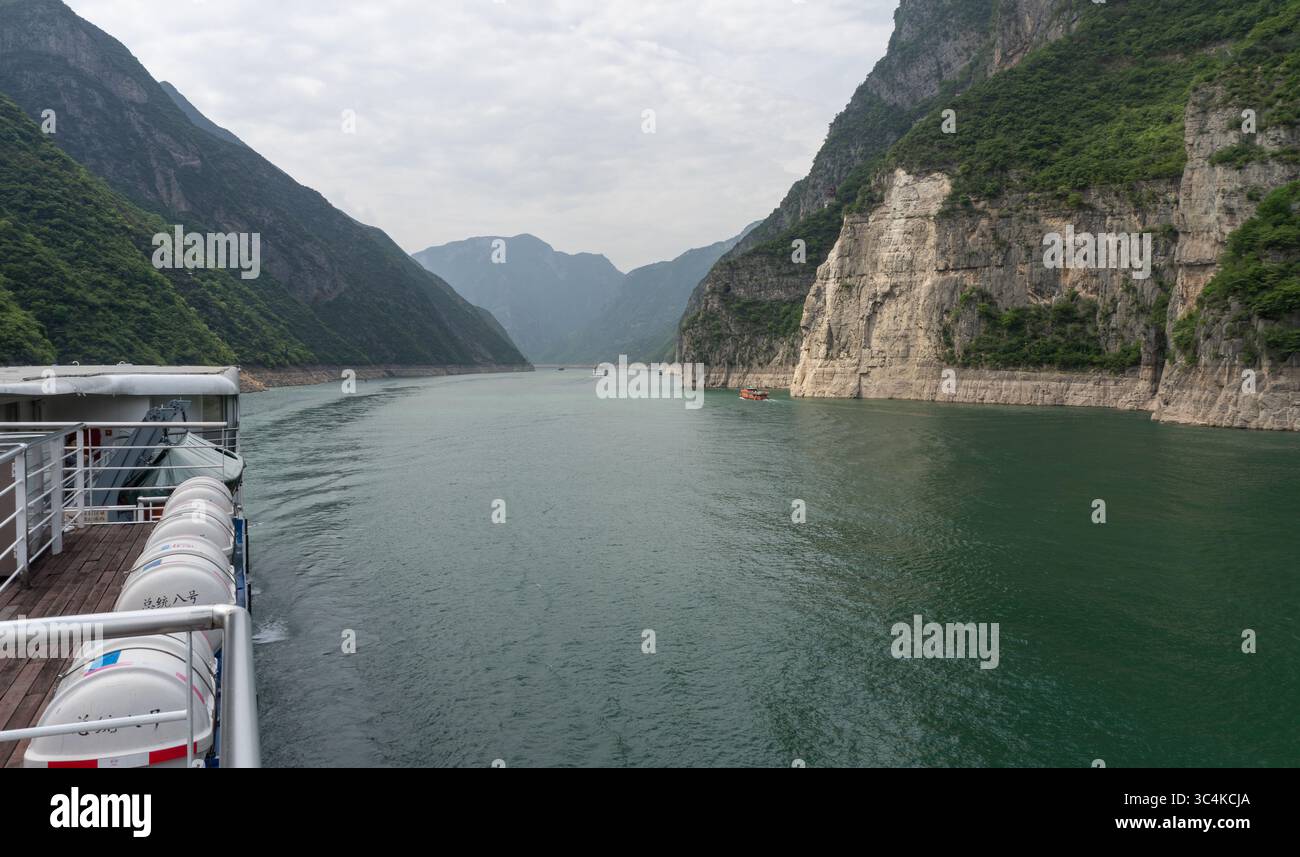 Yangtze River scenery in the Three Gorges region in the People's ...