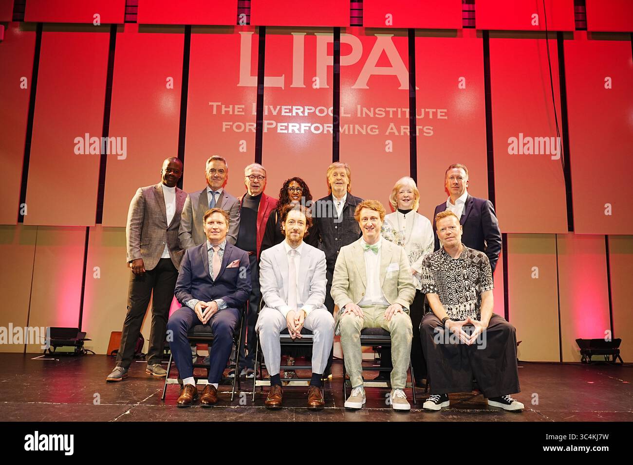 Sir Paul McCartney (back row 3rd right) and his Liverpool Institute of ...