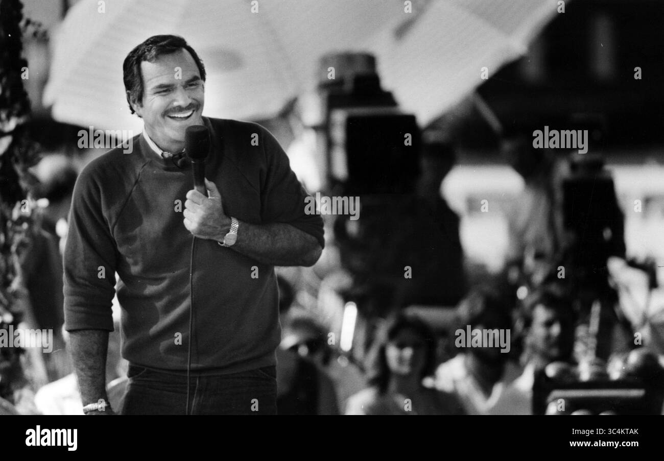 Tv game show audience Black and White Stock Photos & Images - Alamy