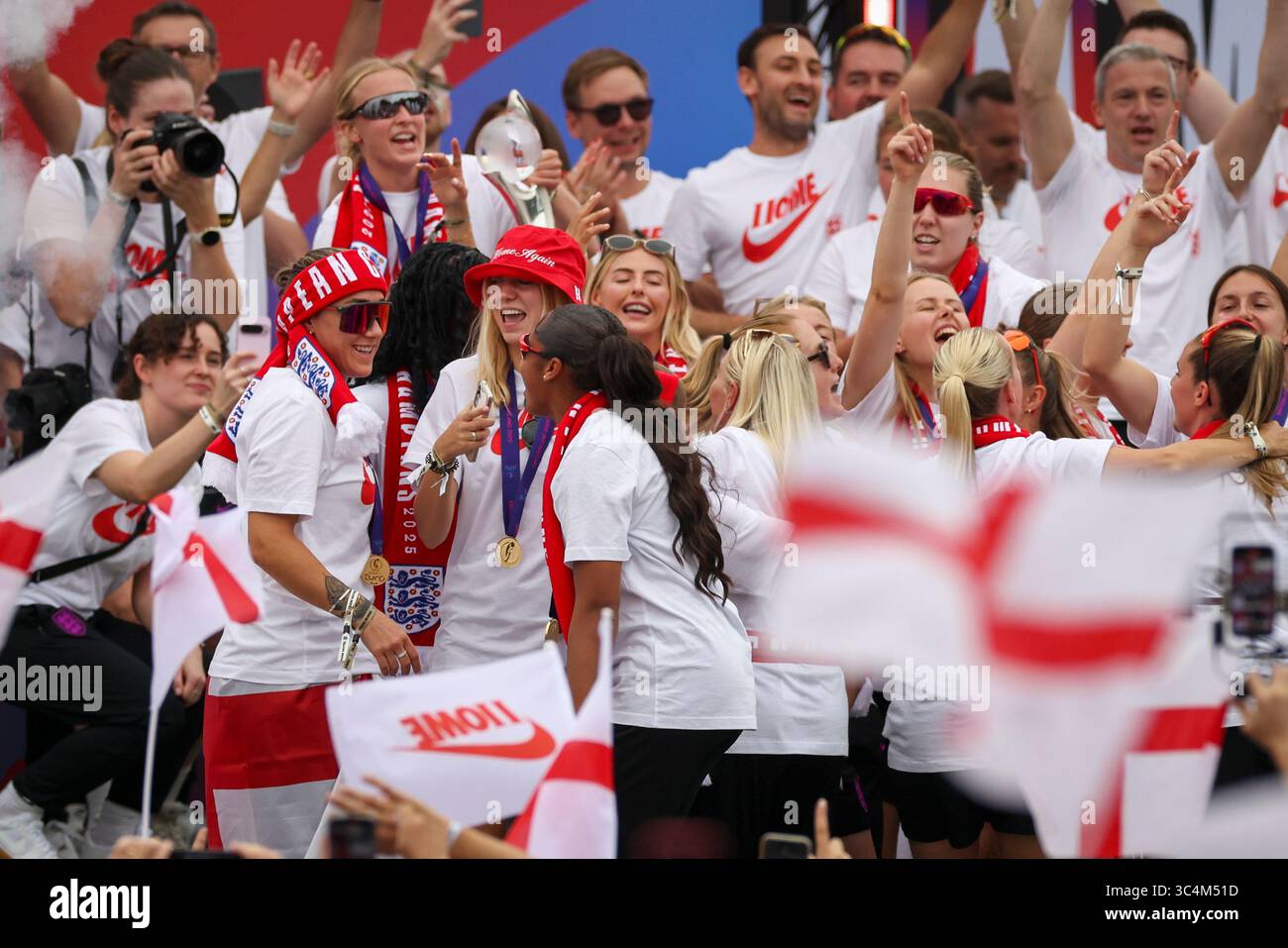 London, England, UK. 29th July, 2025. England players celebrate England ...